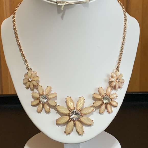 Icing | Jewelry | Icing Rose Gold Tone Beige Stone Flower Necklace ...